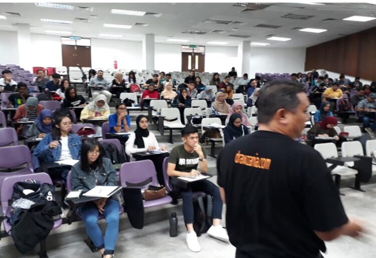 Melakar, melukis untuk berkomunikasi, keupayaan komunikasi