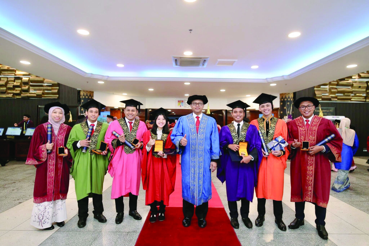 7,961 graduan diraikan dalam Konvokesyen Jubli Emas UKM - Utusan Malaysia