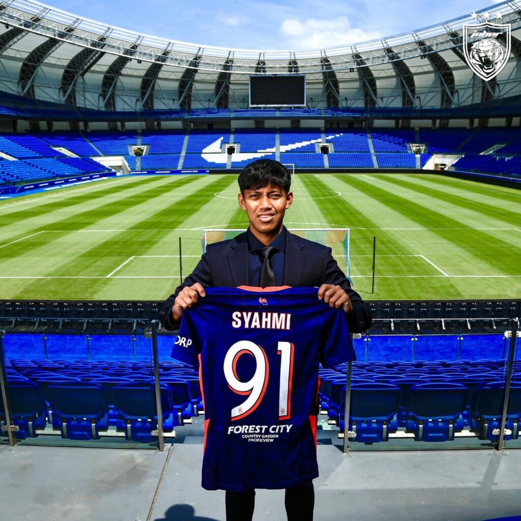 Syahmi tak tahan 'godaan' JDT - Utusan Malaysia