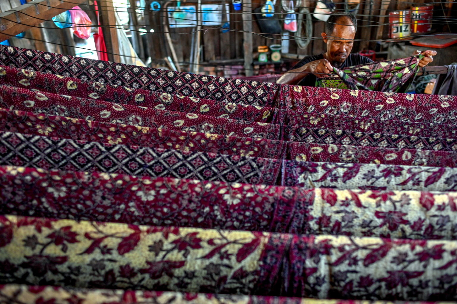 Proses Kain Batik Lepas Terengganu - Utusan Malaysia