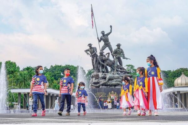 Merdeka itu patriotisme atau nasionalisme?