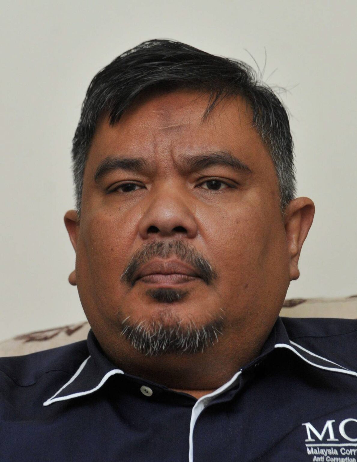 Tunggu sehingga siasatan terhadap Azam selesai - MCW - Utusan Malaysia