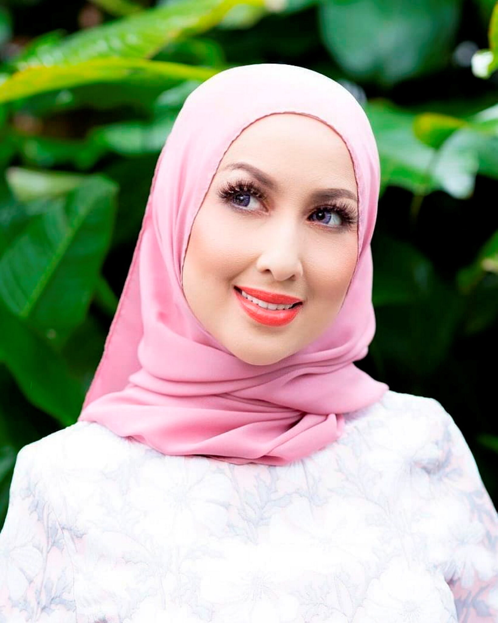 Maria Farida belum sedia bertudung - Utusan Malaysia