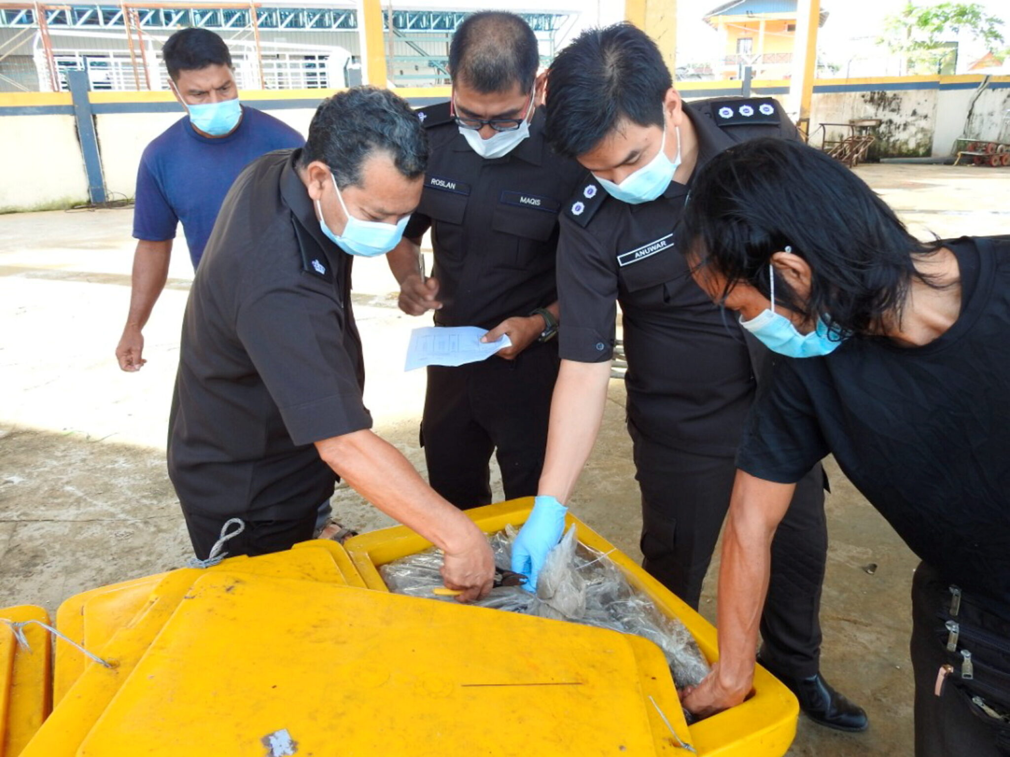 MAQIS rampas 319 kilogram ikan seludup - Utusan Malaysia