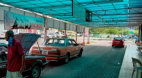 ‘Tiada orang naik teksi, ramai gantung kunci’ - Utusan Malaysia