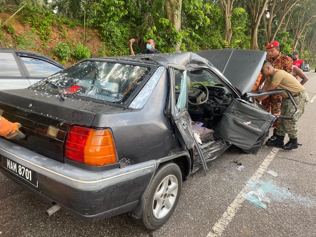 Warga emas maut, kereta dilanggar lori - Utusan Malaysia