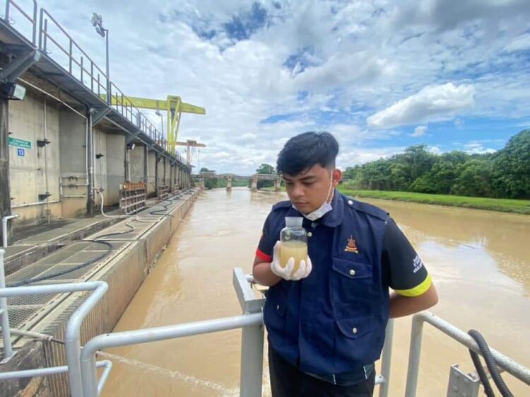 Lima wilayah, 463 kawasan di Selangor terjejas bekalan air - Utusan Malaysia