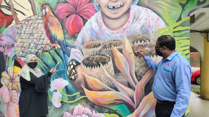 Lukisan mural jadi tarikan terbaharu di Tampin - Utusan Malaysia