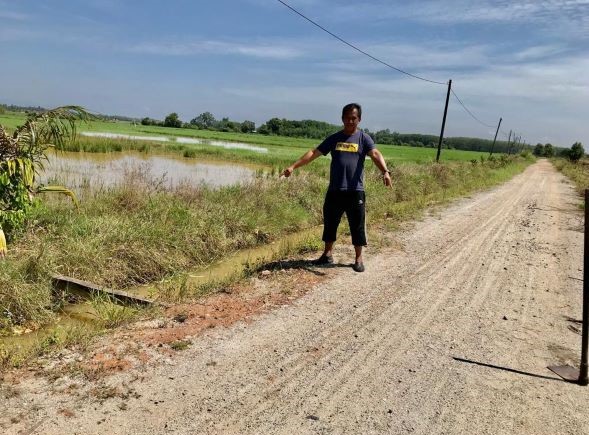 Bina tali air tanpa pengetahuan pemilik tanah - Utusan Malaysia Bina tali air tanpa pengetahuan pemilik tanah - Utusan Malaysia