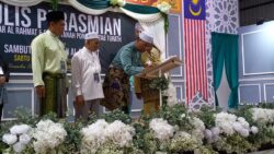 KDN bantu Jakim kesan 'pengkid' tunai umrah pakai ihram lelaki - Utusan ...