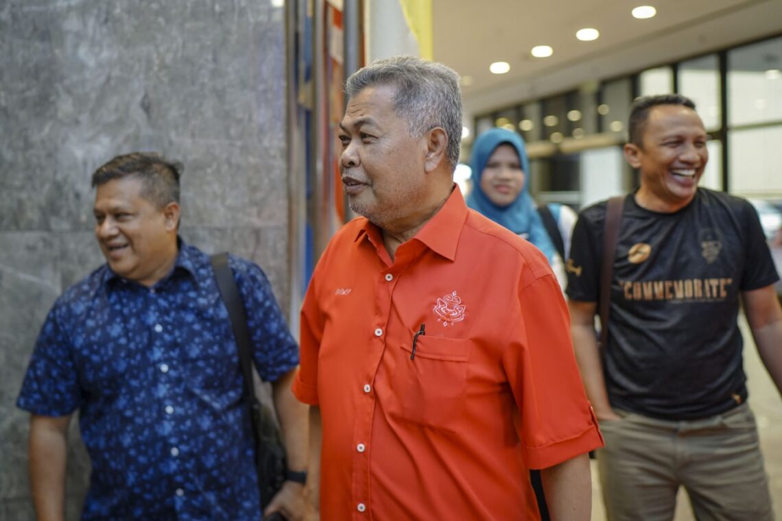 Bung Mokhtar, Ahmad Said, beberapa pimpinan tiba di Menara