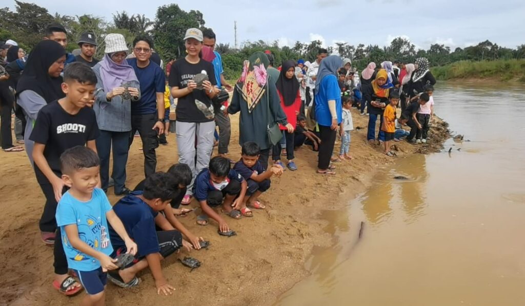 7,000 telur tuntung sungai dieram - Utusan Malaysia