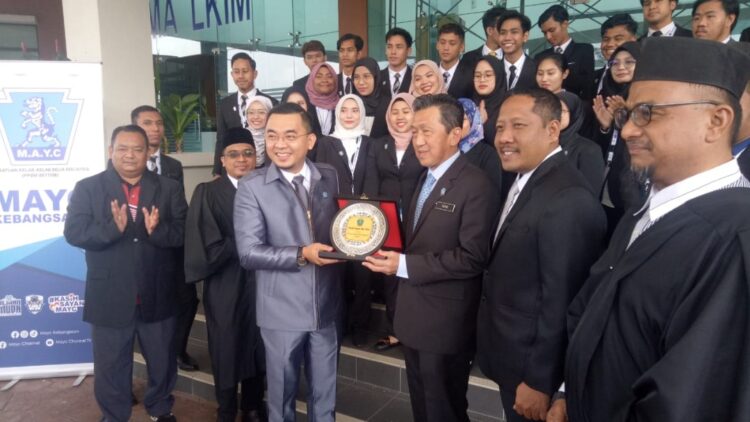 Anak muda mahu kerajaan boleh jamin kerja masa depan