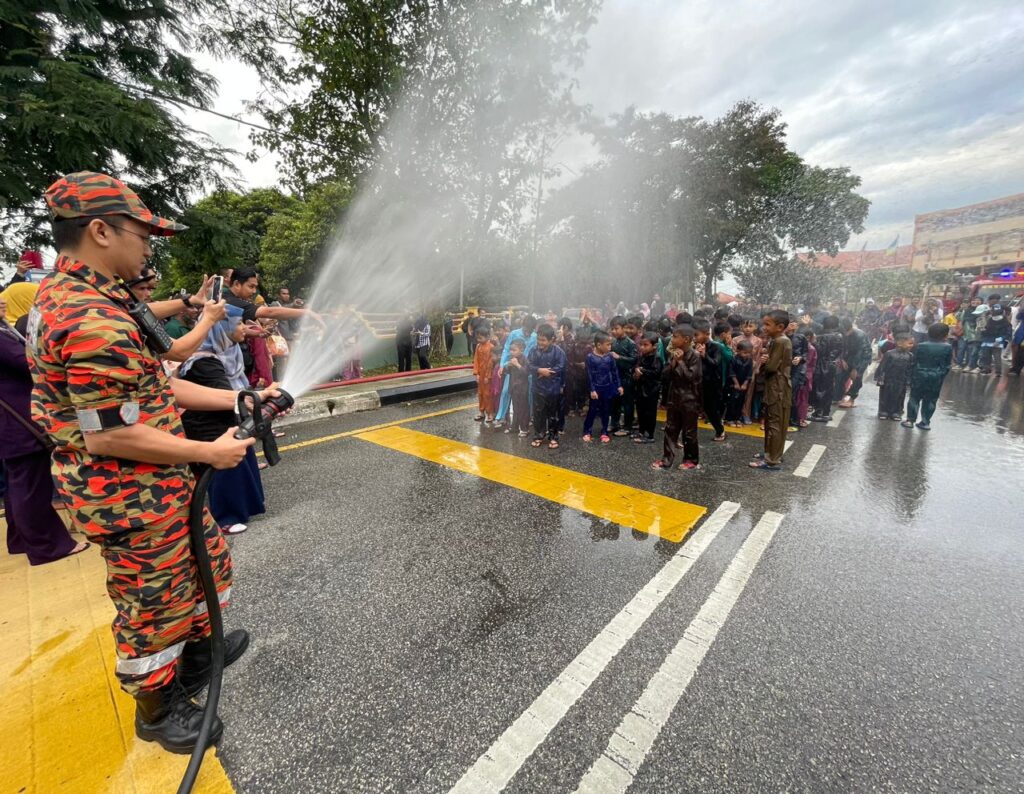 Program berkhatan beramai-ramai kurangkan gemuruh - Utusan Malaysia