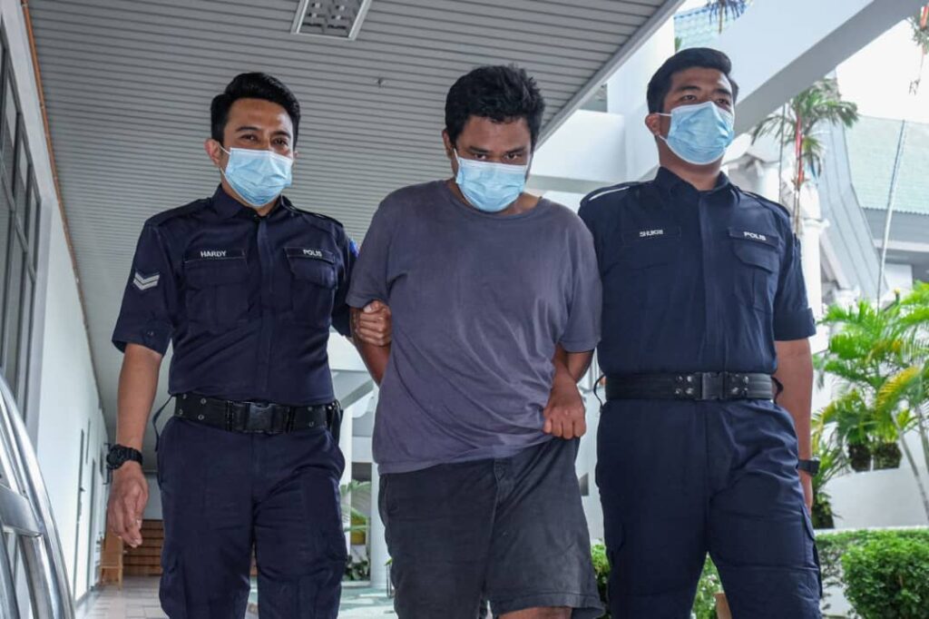 Perompak tegar dipenjara tujuh tahun, dua sebatan