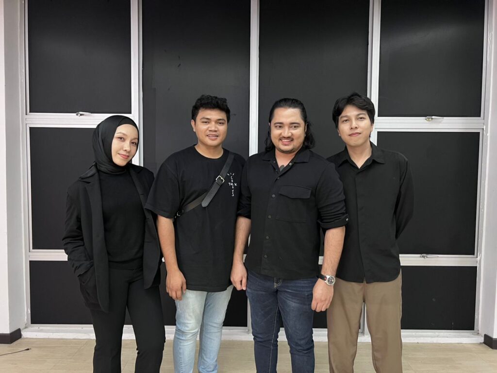 Penerbit mahu angkat kucing sebagai ‘hero’ filem - Utusan Malaysia