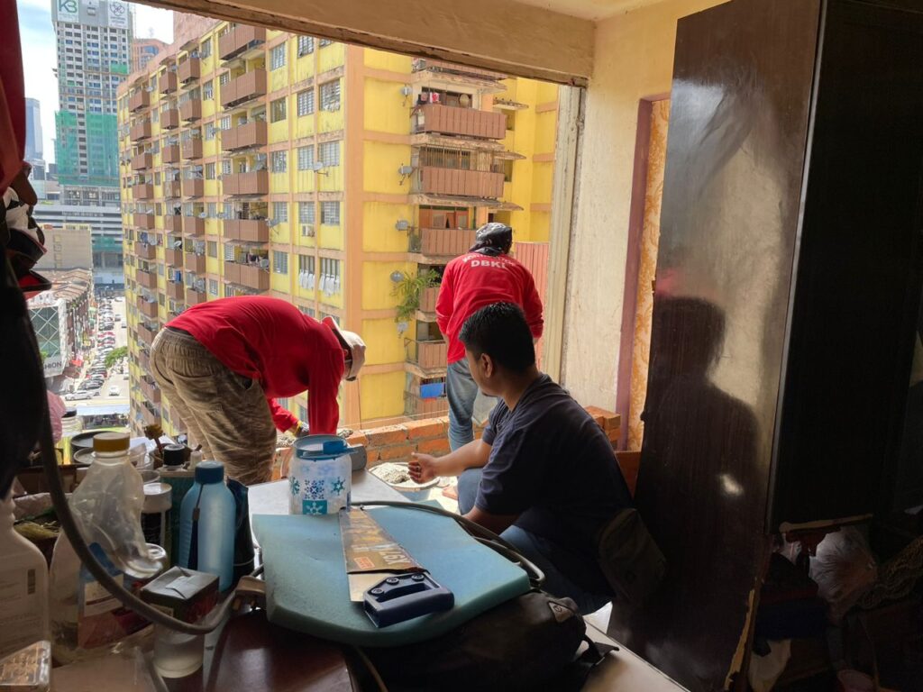 Tercabut akibat ribut : DBKL pasang dinding sementara