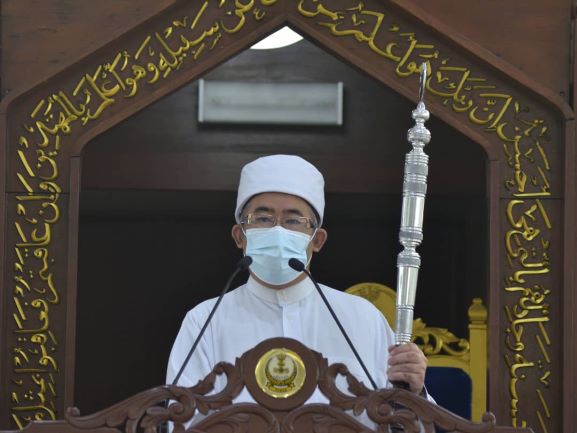 DIALOG RAKYAT: Zamri sebak baca khutbah Jumaat mengenai keperibadian ... DIALOG RAKYAT: Zamri sebak baca khutbah Jumaat mengenai keperibadian ...
