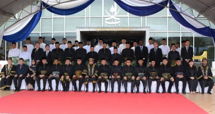 42 ADUN Pahang angkat sumpah - Utusan Malaysia