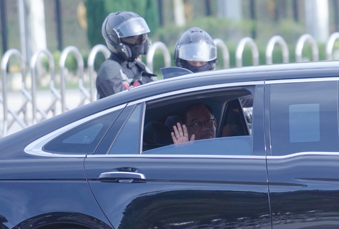Kabinet: Anwar menghadap Agong hampir sejam Kabinet: Anwar menghadap Agong hampir sejam