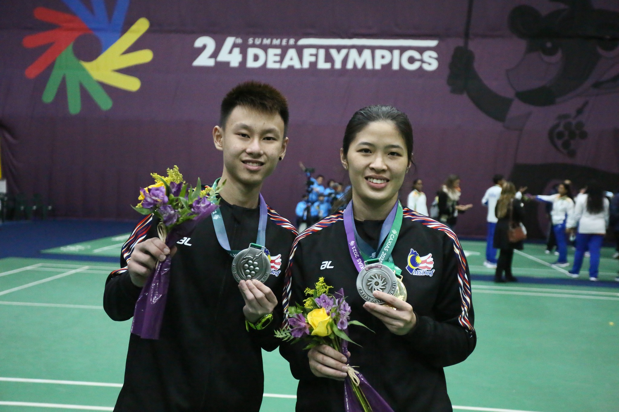 Beregu negara sambar emas badminton Sukan Deaflympic Malaysia