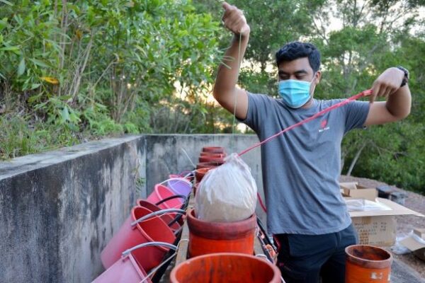 Tidak sabar dengar bunyi ledakan bunga api - Utusan Malaysia