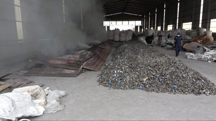 Kilang proses ‘e-waste’ diserbu kali kedua di Gebeng - Utusan Malaysia