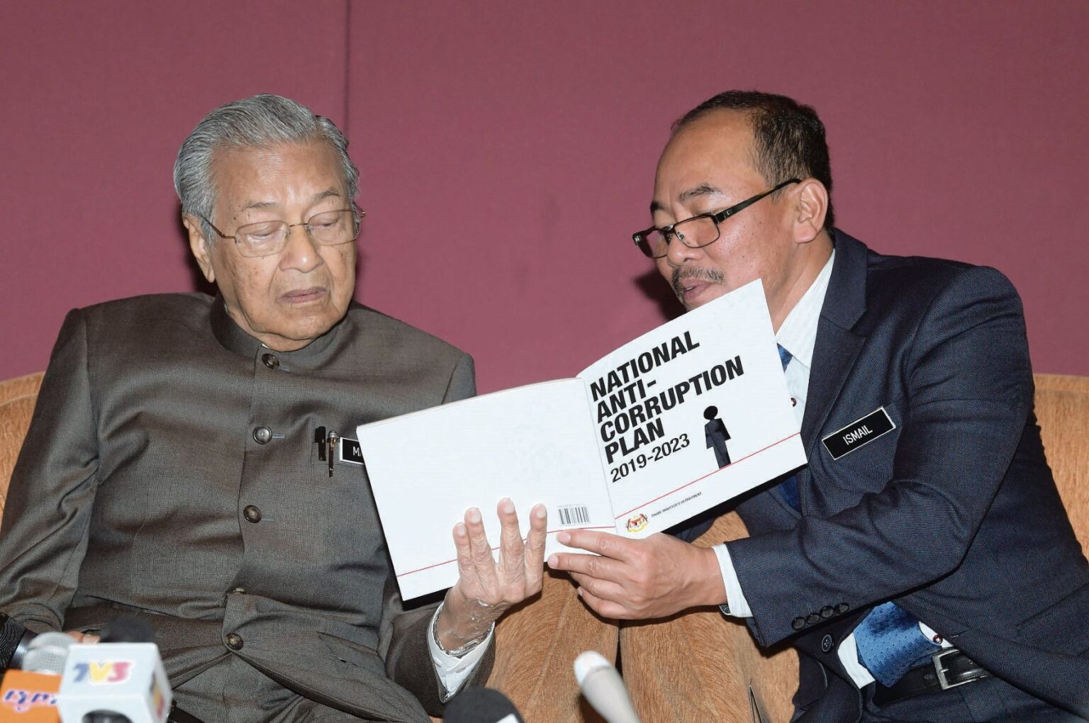 Tutup segala ruang amalan rasuah - Utusan Malaysia