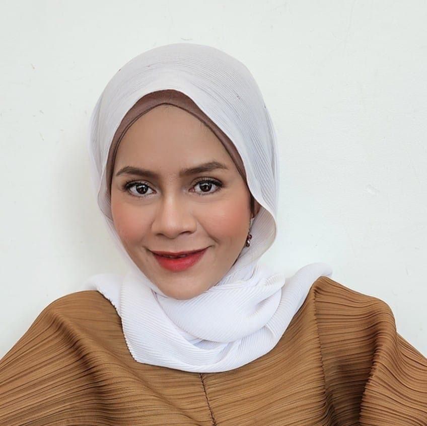 Hentikan polemik pelantikan Farrah Naz