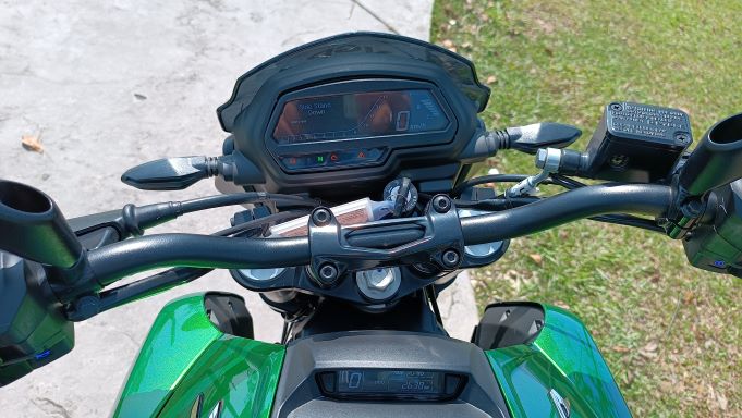 Modenas Bajaj Dominar 400 V2 lebih sporty - Utusan Malaysia