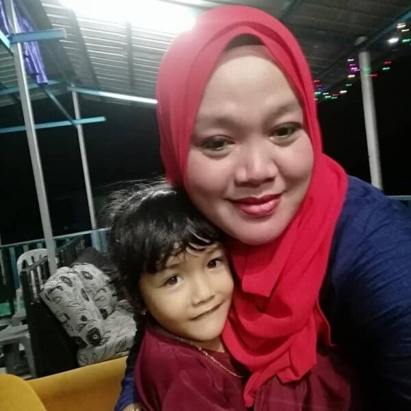 Kanak-kanak tiga tahun hilang dipercayai terjatuh dari rumah rakit