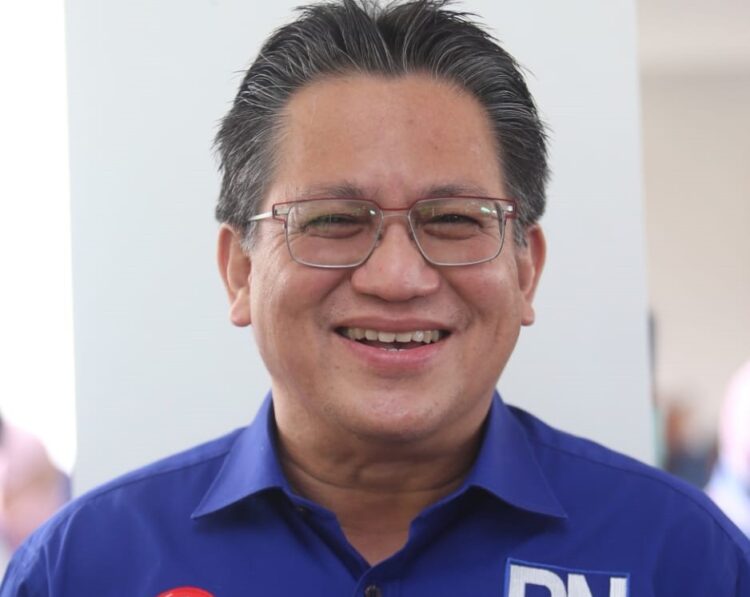 Tindakan pecat tali barut, broker, bersihkan UMNO langkah tepat - Nur ...