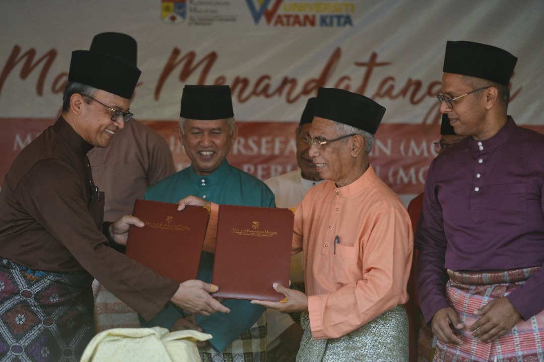 UKM terima endowmen RM1j daripada Yayasan Undang Luak Johol