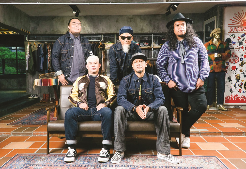 Flop Poppy terus bernyawa - Utusan Malaysia