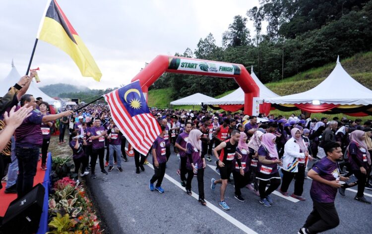 1,000 sertai larian di jalan 'New Zealand Malaysia'