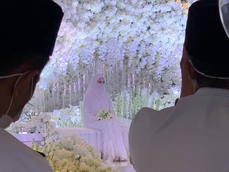 Jabal Rahmah tema nikah Neelofa, Haris - Utusan Malaysia