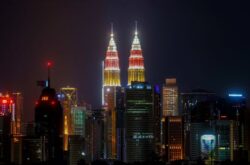 Cahaya merdeka di ibu negara - Utusan Malaysia