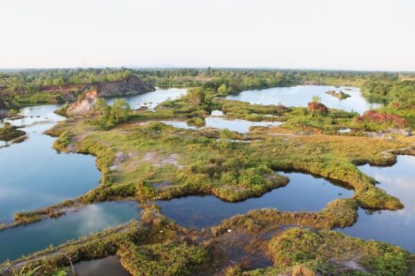 Bukit Katak jadi tumpuan ramai - Utusan Malaysia