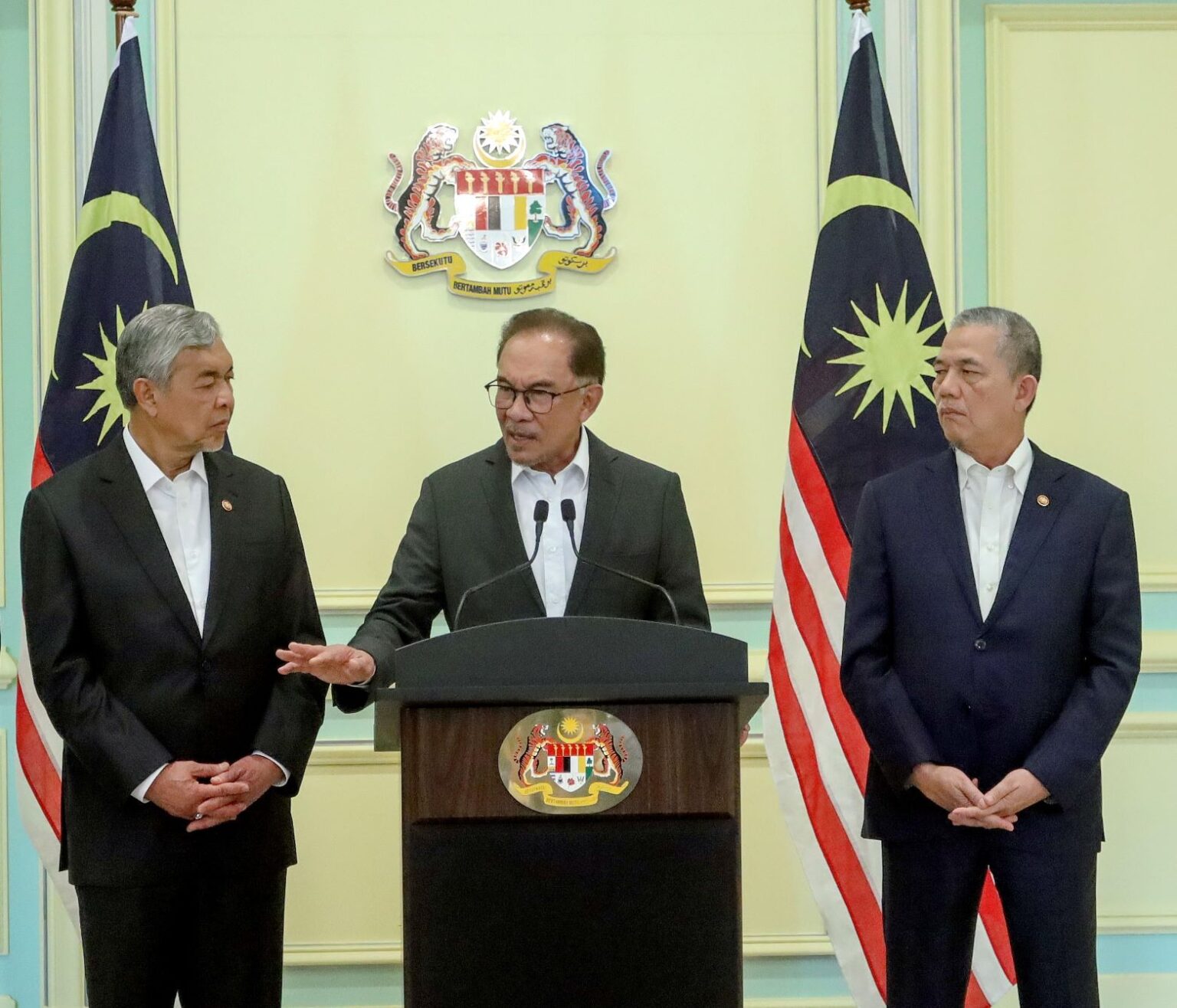 Parti politik meterai perjanjian sokong kerajaan perpaduan