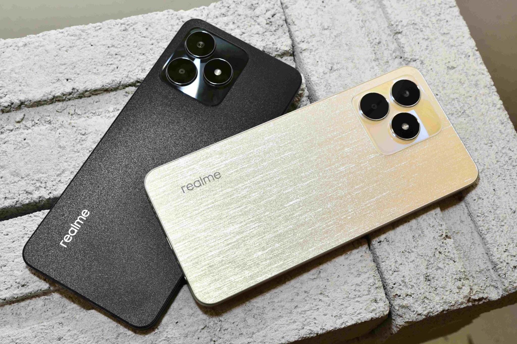 realme C53 telefon pintar lasak, lepasi enam ujian kualiti