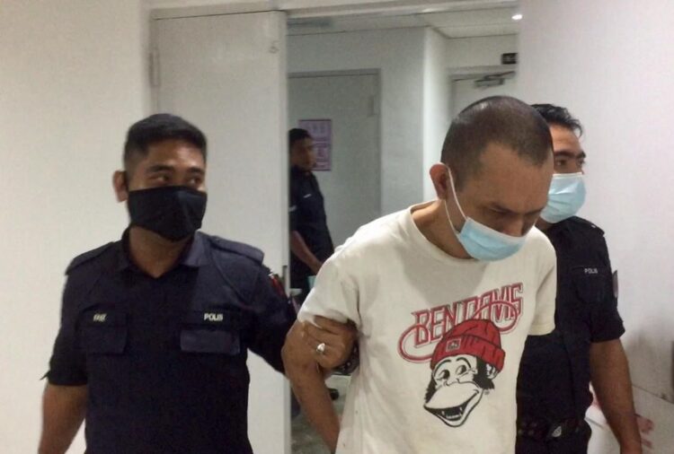 Peminta sedekah rompak warga Myanmar dipenjara tujuh tahun, satu sebatan - Utusan Malaysia