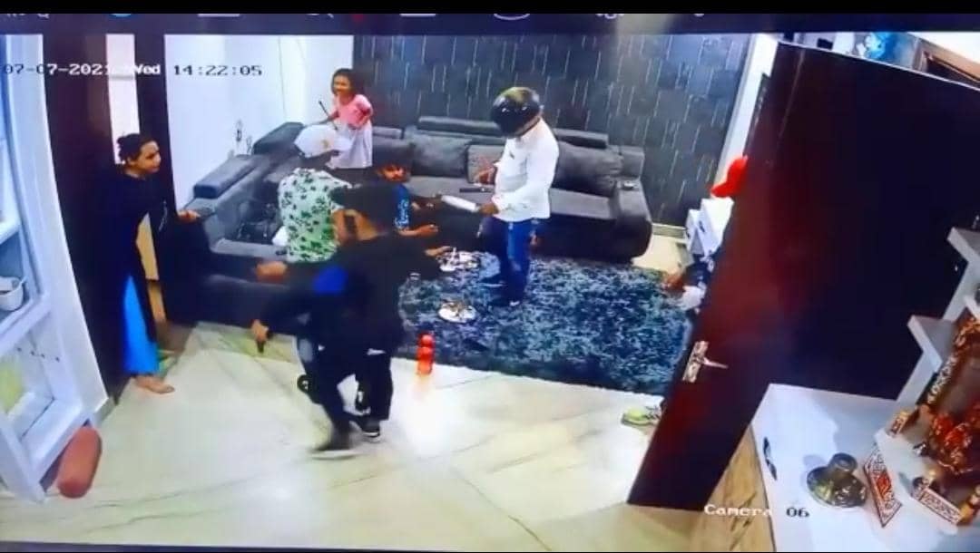 Video tular rompakan bersenjata bukan di Sungai Siput - Utusan Malaysia