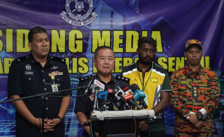 Alat pengesan pergerakan tanah dipasang di kawasan tanah runtuh