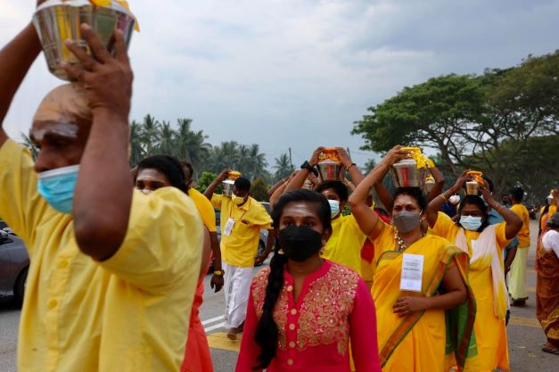 Thaipusam: Datang dari jauh bawa hajat dijauhkan daripada bencana
