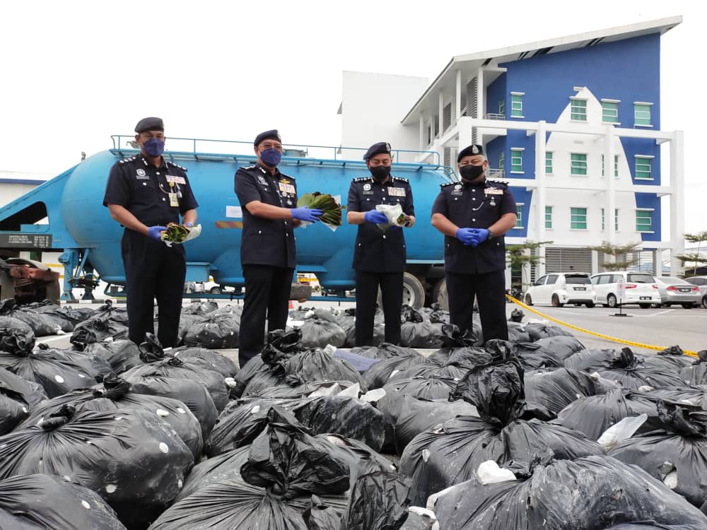 Ganti bancuhan simen dengan daun ketum - Utusan Malaysia