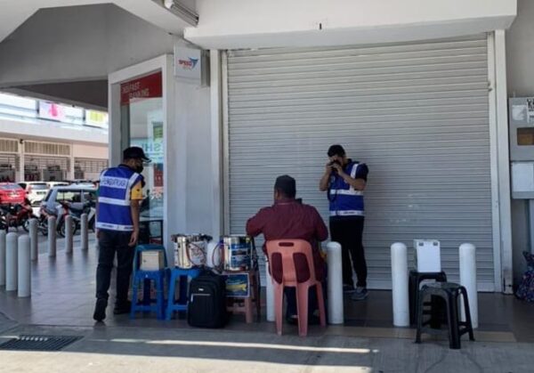 Tiga ditahan, 22 tabung kutipan derma dirampas