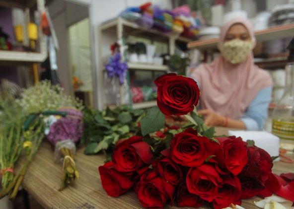 Rakyat Malaysia semakin ‘berbunga-bunga’! - Utusan Malaysia