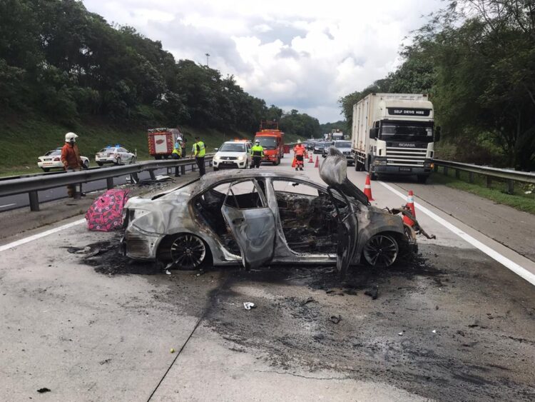 Suami isteri maut nahas motosikal, kereta - Utusan Malaysia